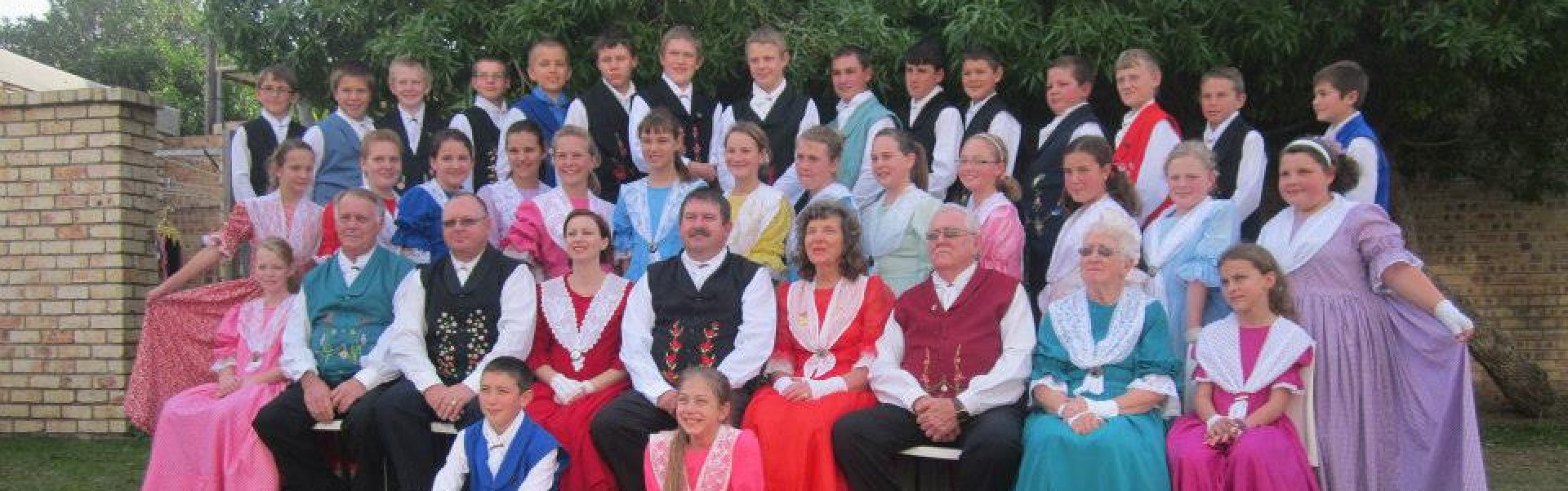 Kleredrag van die Volkspelers – Die Afrikaanse Volksang- en Volkspele ...